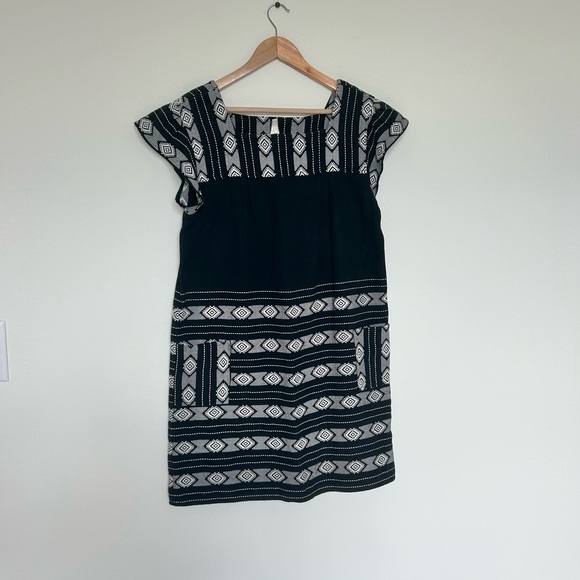 Uncle Frank | Dresses | Uncle Frank Black And White Embroidered Square ...